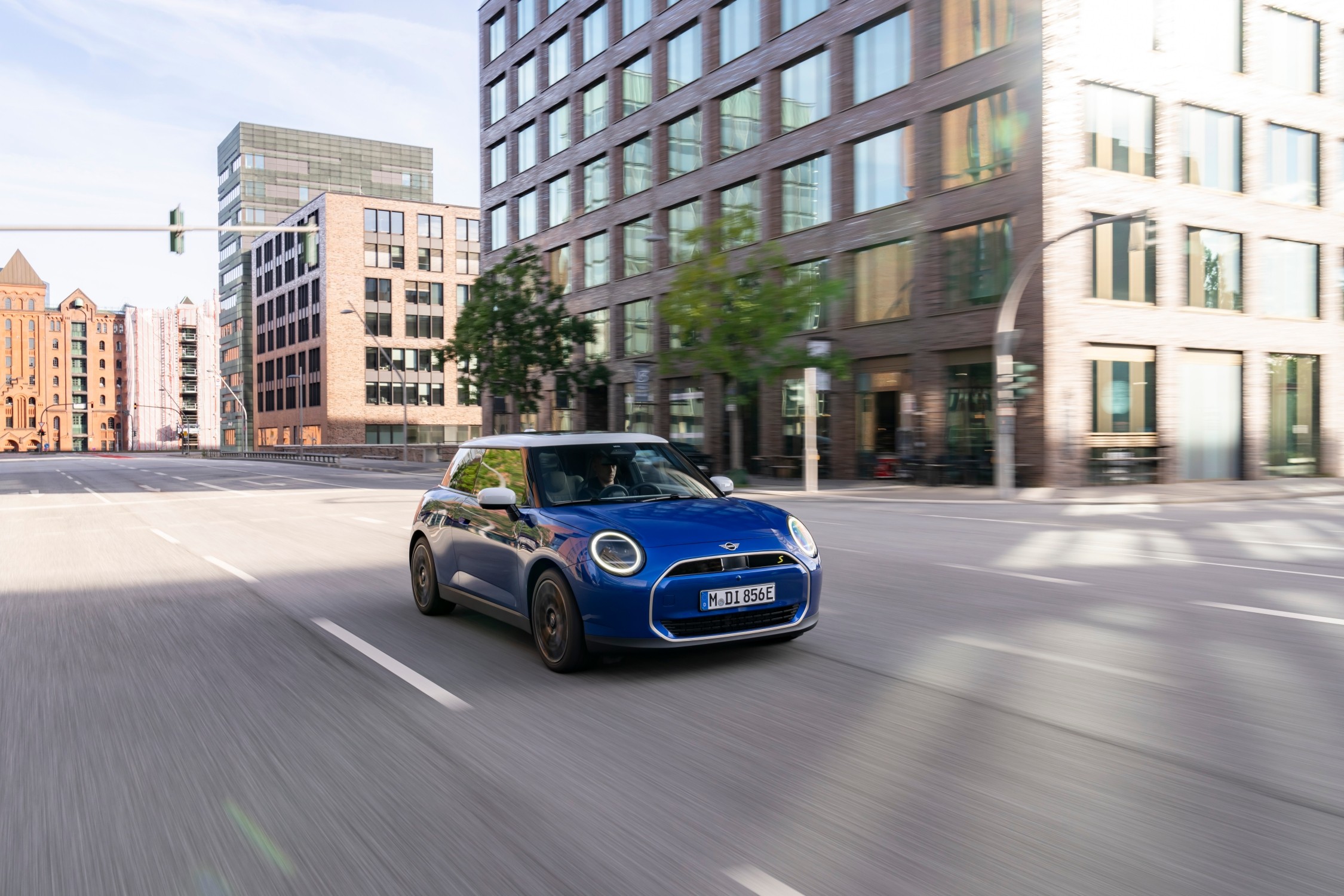 Nouvelle MINI Electric|PELRAS S.A.